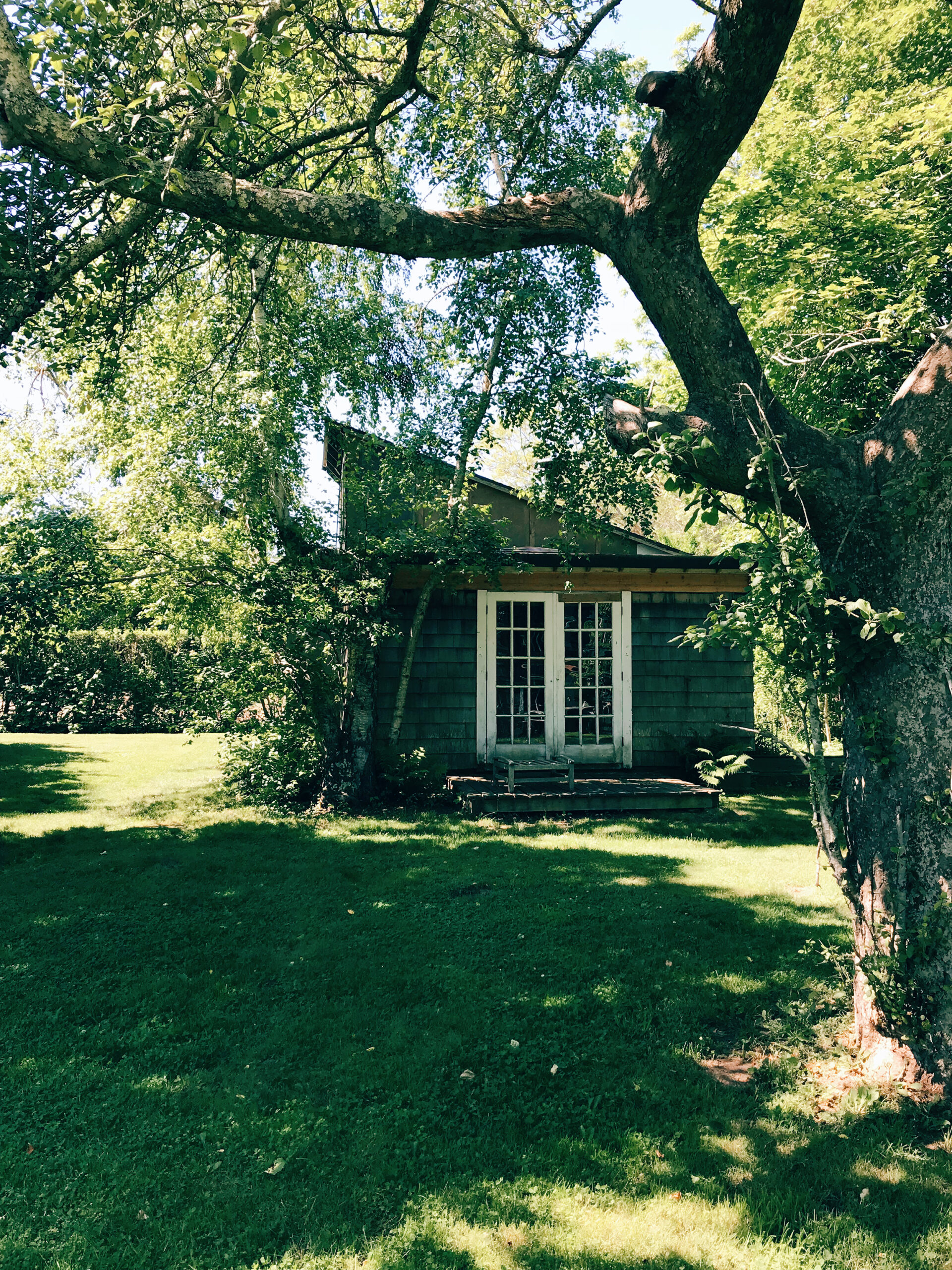 9 ways to make any home feel like a summer home