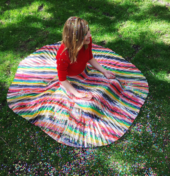 Does Wearing Colored Clothes Change Our Feelings?